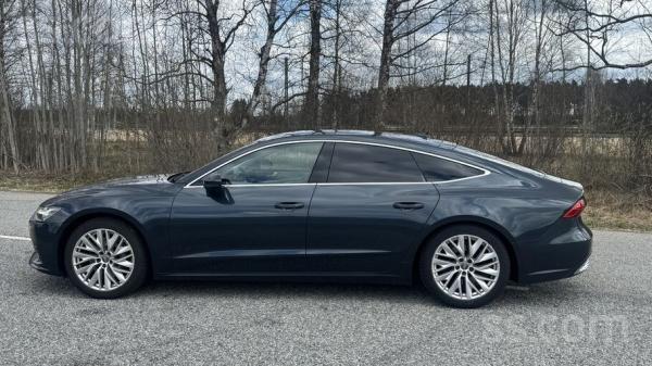 Blue Audi A7 Sportback 2018 in Riga, with an engine capacity of 3.00 L and mileage of 119 thousand km for 28700 €, photo 3 on AUTOMOTO.COM.LV