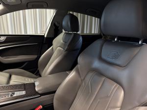 Zils Audi A7 Sportback 2020 Rīga, ar dzinēja tilpumu 2.00 L un nobraukumu 132 tūkst. km par 36900 €, foto 19 vietnē AUTOMOTO.COM.LV