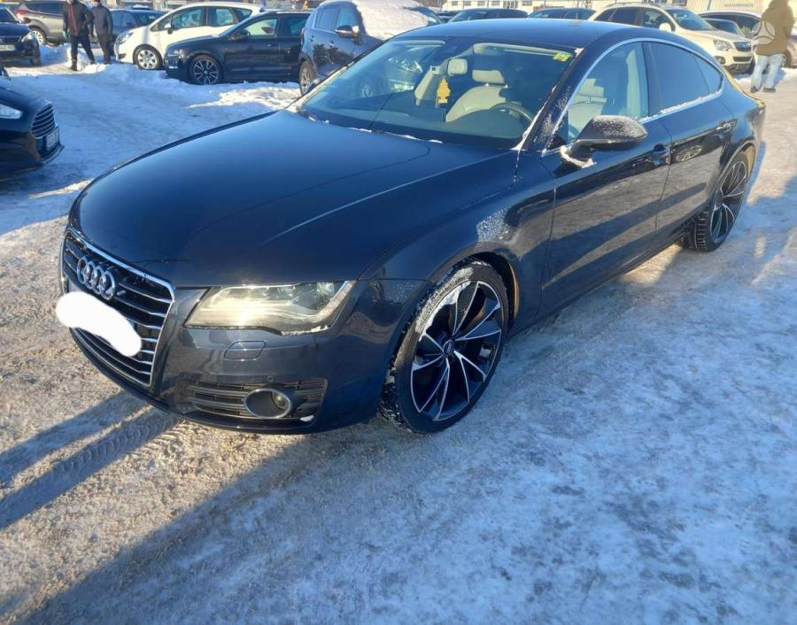 Zils Audi A7 Sportback 2011 Panevēža, ar dzinēja tilpumu 3.00 L un nobraukumu 300 tūkst. km par 11555 €, foto 1 vietnē AUTOMOTO.COM.LV