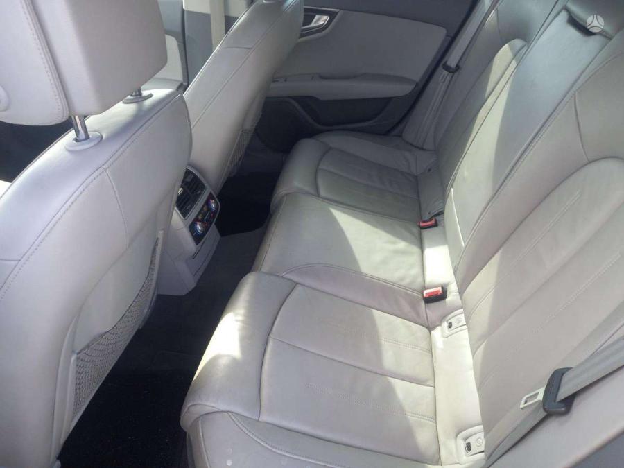 Zils Audi A7 Sportback 2012 Panevēža, ar dzinēja tilpumu 3.00 L un nobraukumu 300 tūkst. km par 10800 €, foto 10 vietnē AUTOMOTO.COM.LV
