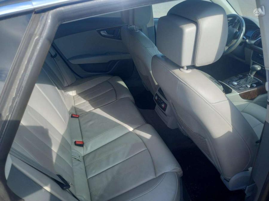 Zils Audi A7 Sportback 2012 Panevēža, ar dzinēja tilpumu 3.00 L un nobraukumu 300 tūkst. km par 10800 €, foto 12 vietnē AUTOMOTO.COM.LV