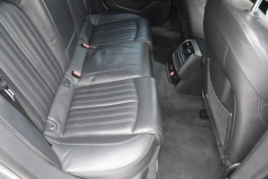 Blue Audi A7 Sportback 2011 in Marupe, with an engine capacity of 3.00 L and mileage of 332 thousand km for 10450 €, photo 9 on AUTOMOTO.COM.LV