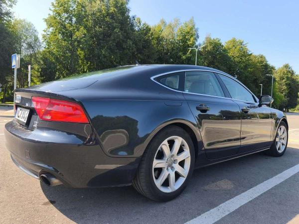Audi A7 Sportback 2012 Ukmergė vietnē Zils Audi A7 Sportback 2012 Ukmergė, ar dzinēja tilpumu 2.97 L un nobraukumu 325 tūkst. km par 9000 €, foto 9 vietnē AUTOMOTO.COM.LV
