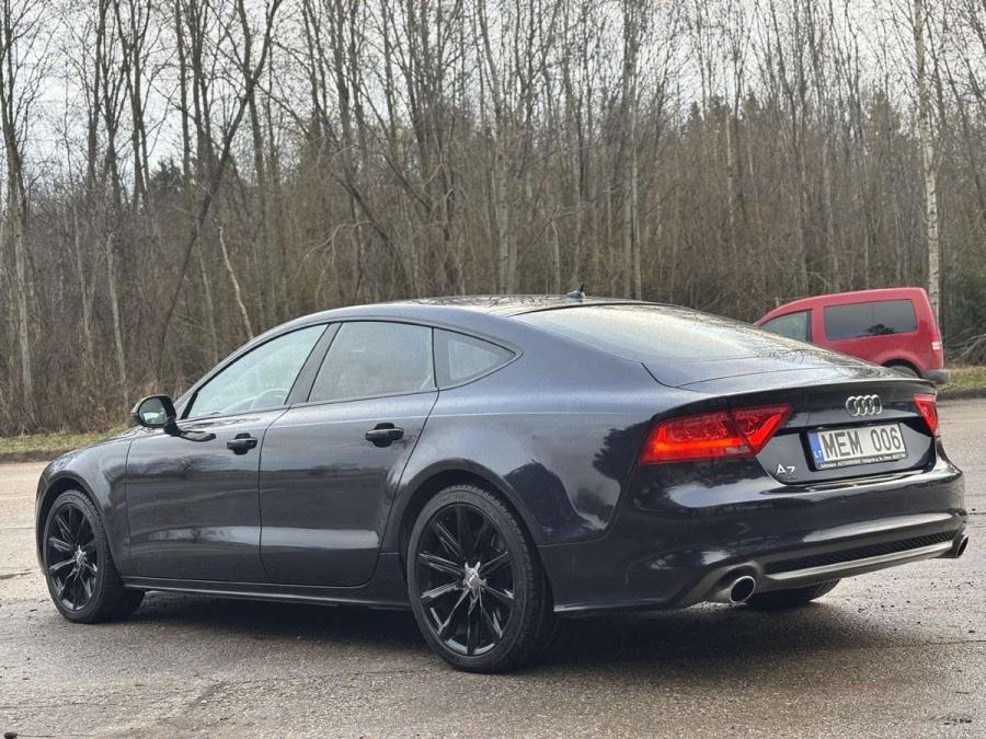 Zils Audi A7 Sportback 2013 Utena, ar dzinēja tilpumu 2.97 L un nobraukumu 237 tūkst. km par 12999 €, foto 5 vietnē AUTOMOTO.COM.LV