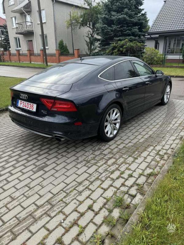 Blue Audi A7 Sportback 2014 in Klaipeda, with an engine capacity of 3.00 L and mileage of 214 thousand km for 7700 €, photo 7 on AUTOMOTO.COM.LV