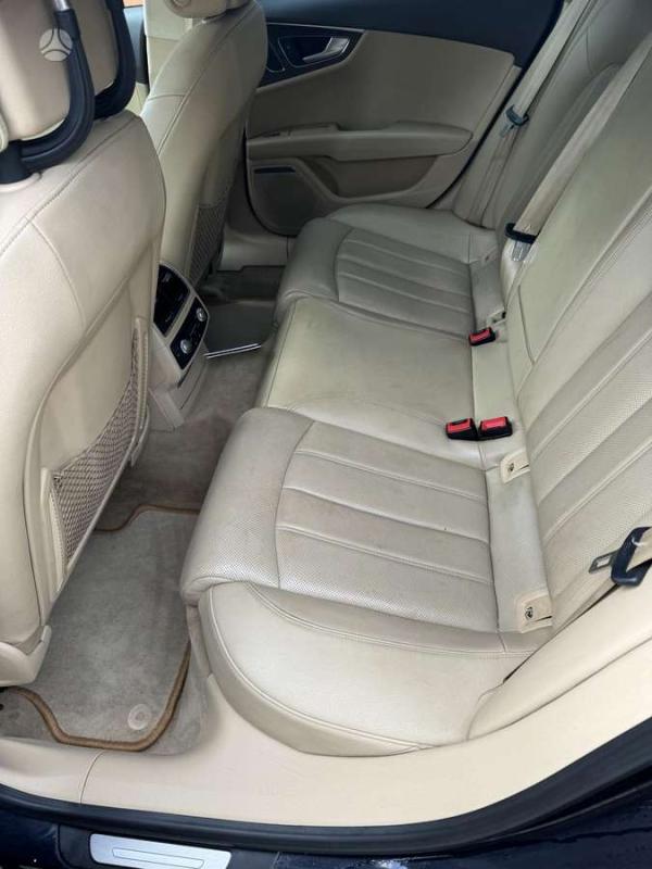 Blue Audi A7 Sportback 2014 in Klaipeda, with an engine capacity of 3.00 L and mileage of 214 thousand km for 7700 €, photo 9 on AUTOMOTO.COM.LV