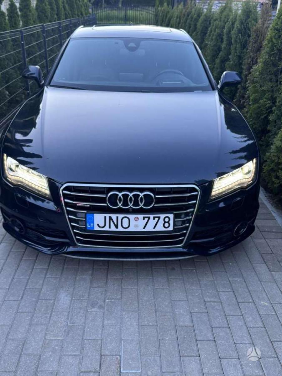 Blue Audi A7 Sportback 2017 in Vilnius, with an engine capacity of 3.00 L and mileage of 191 thousand km for 16000 €, photo 3 on AUTOMOTO.COM.LV