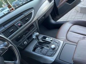 Brown Audi A7 Sportback 2011 in Vilnius, with an engine capacity of 3.00 L and mileage of 350 thousand km for 8800 €, photo 39 on AUTOMOTO.COM.LV