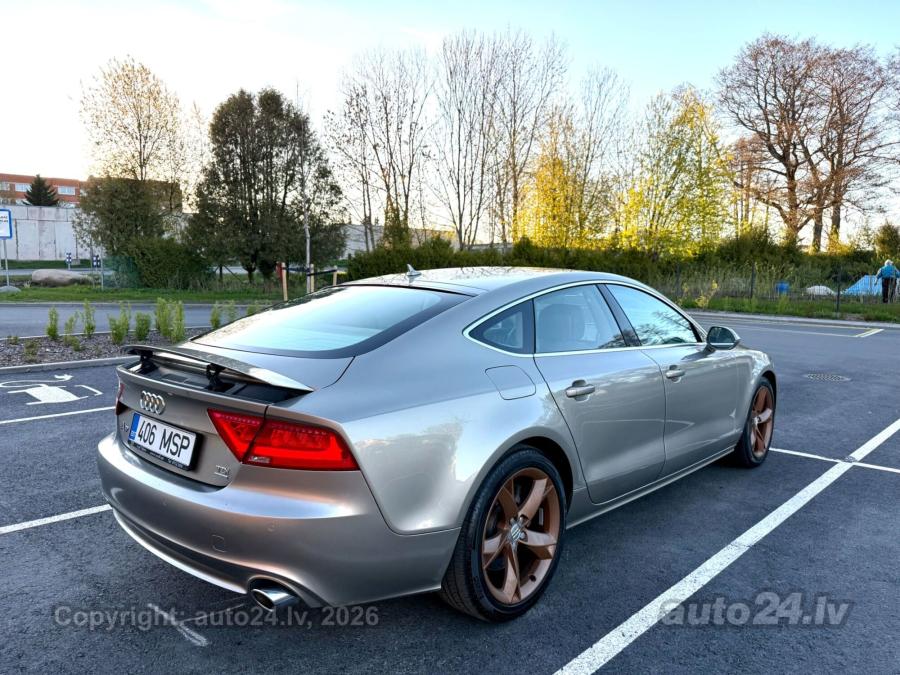 Brown Audi A7 Sportback 2011 in Tallinn, with an engine capacity of 3.00 L and mileage of 320 thousand km for 8500 €, photo 7 on AUTOMOTO.COM.LV