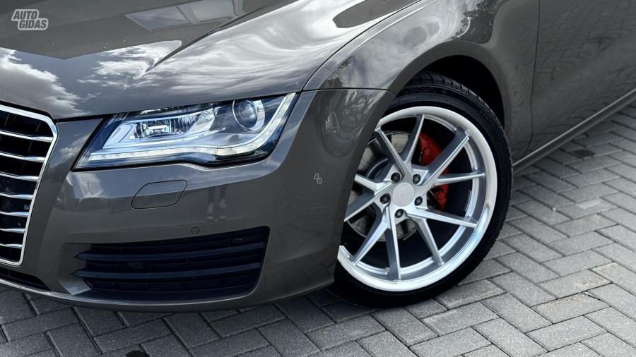 Brown Audi A7 Sportback 2011 in Radviliskis, with an engine capacity of 3.00 L and mileage of 270 thousand km for 11750 €, photo 8 on AUTOMOTO.COM.LV