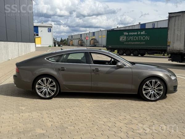 Brown Audi A7 Sportback 2011 in Riga, with an engine capacity of 3.00 L and mileage of 278 thousand km for 11900 €, photo 6 on AUTOMOTO.COM.LV