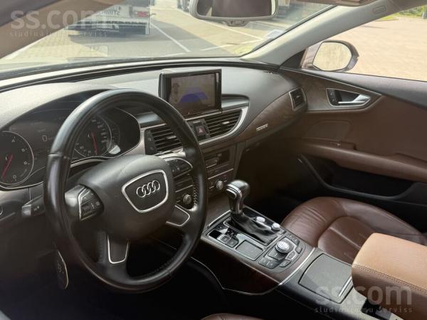 Brown Audi A7 Sportback 2011 in Riga, with an engine capacity of 3.00 L and mileage of 278 thousand km for 11900 €, photo 10 on AUTOMOTO.COM.LV
