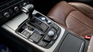 Brown Audi A7 Sportback 2011 in Radviliskis, with an engine capacity of 3.00 L and mileage of 270 thousand km for 11250 €, photo 25 on AUTOMOTO.COM.LV
