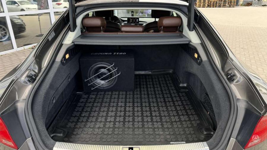 Brown Audi A7 Sportback 2011 in Radviliskis, with an engine capacity of 3.00 L and mileage of 270 thousand km for 11250 €, photo 32 on AUTOMOTO.COM.LV