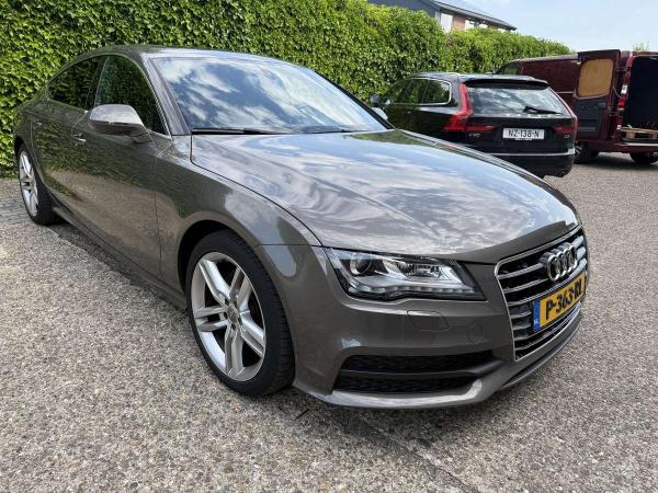 Brown Audi A7 Sportback 2013 in Kazlu Ruda, with an engine capacity of 2.97 L and mileage of 245 thousand km for 9999 €, photo 1 on AUTOMOTO.COM.LV
