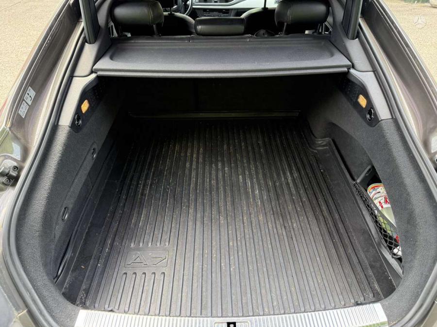 Brown Audi A7 Sportback 2013 in Kazlu Ruda, with an engine capacity of 2.97 L and mileage of 245 thousand km for 9999 €, photo 21 on AUTOMOTO.COM.LV