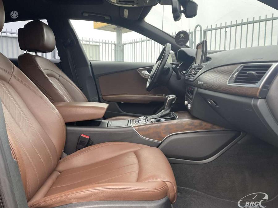 Brown Audi A7 Sportback 2016 in Klaipeda, with an engine capacity of 3.00 L and mileage of 193 thousand km for 19900 €, photo 7 on AUTOMOTO.COM.LV