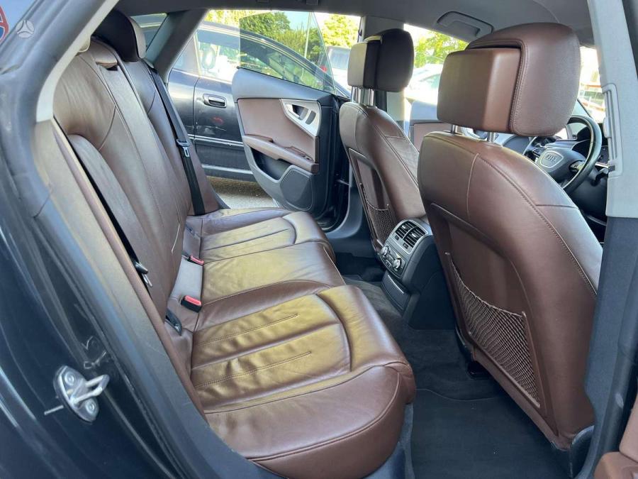 Brūns Audi A7 Sportback 2011 Viļņa, ar dzinēja tilpumu 3.00 L un nobraukumu 350 tūkst. km par 8400 €, foto 45 vietnē AUTOMOTO.COM.LV