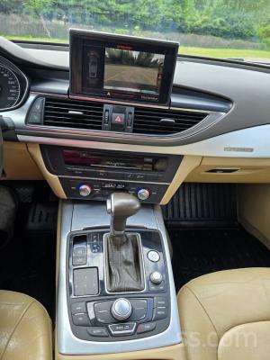 Brown Audi A7 Sportback 2012 in Jelgava, with an engine capacity of 3.00 L and mileage of 329 thousand km for 11200 €, photo 17 on AUTOMOTO.COM.LV
