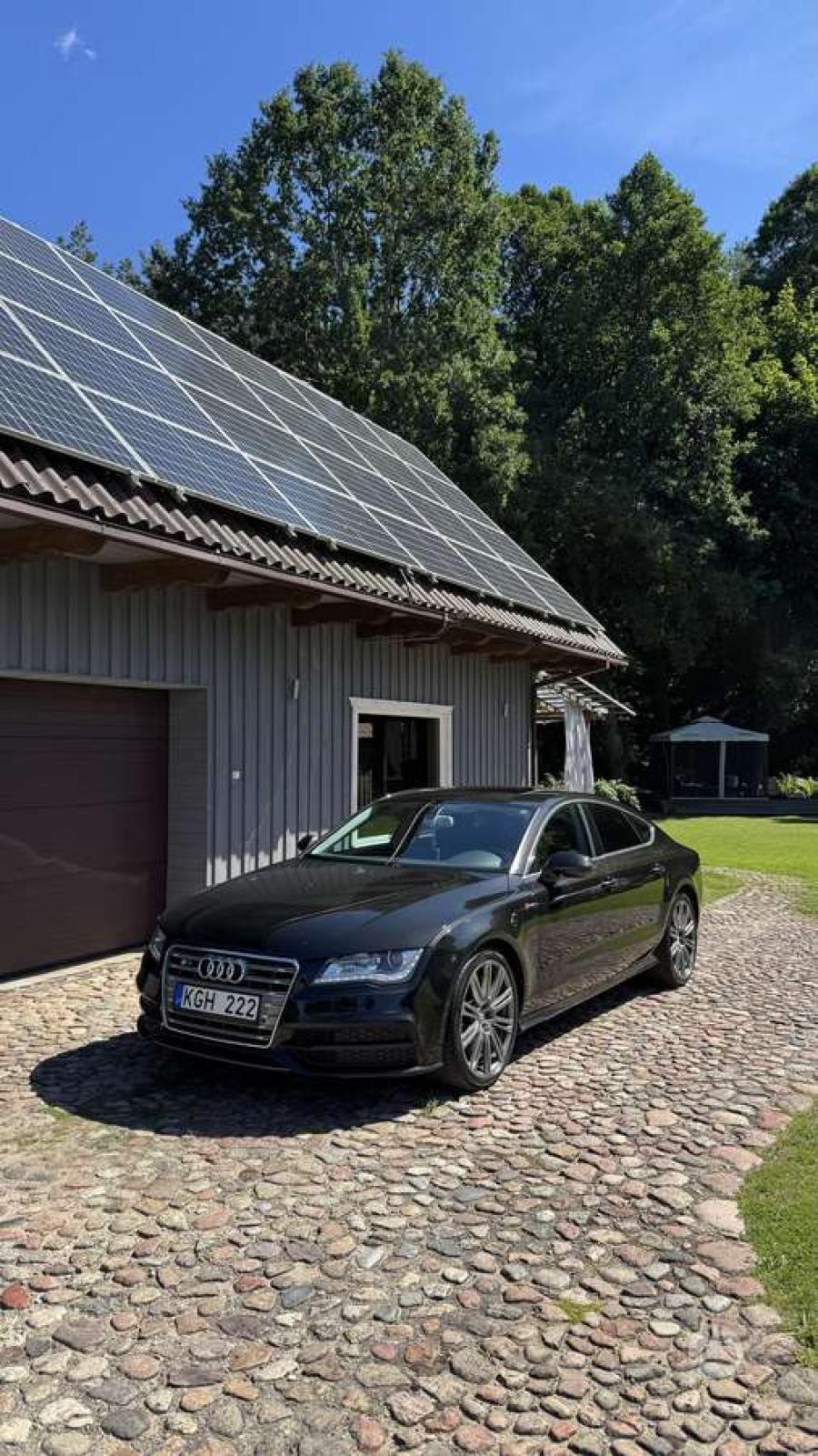 Brown Audi A7 Sportback 2012 in Varena, with an engine capacity of 3.00 L and mileage of 227 thousand km for 10000 €, photo 1 on AUTOMOTO.COM.LV