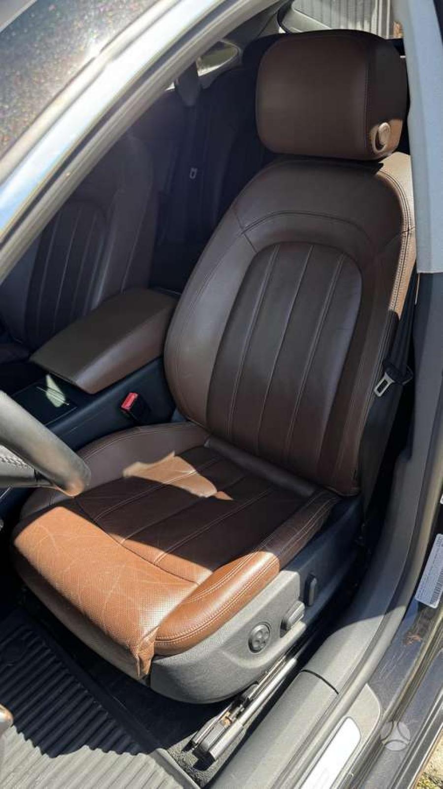 Brown Audi A7 Sportback 2012 in Varena, with an engine capacity of 3.00 L and mileage of 227 thousand km for 10000 €, photo 10 on AUTOMOTO.COM.LV