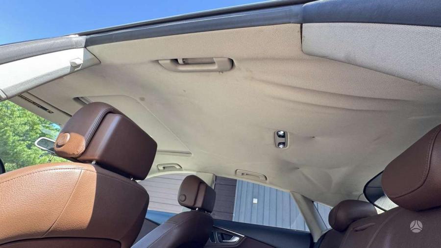 Brown Audi A7 Sportback 2012 in Varena, with an engine capacity of 3.00 L and mileage of 227 thousand km for 10000 €, photo 15 on AUTOMOTO.COM.LV
