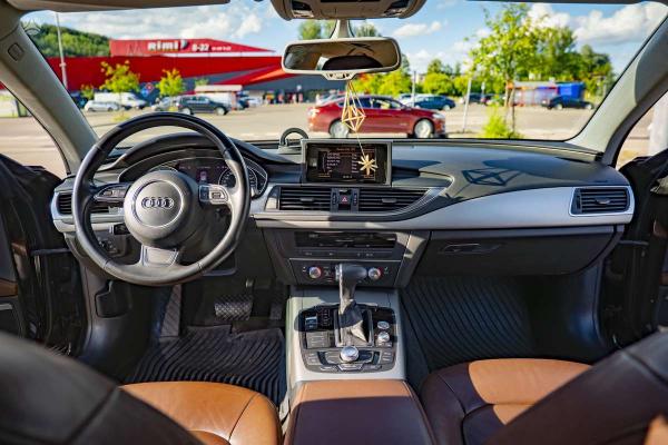 Audi A7 Sportback 2011 in Vilnius, with an engine capacity of 2.97 L and mileage of 307 thousand km for 9200 €, photo 7 on AUTOMOTO.COM.LV