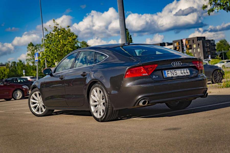 Audi A7 Sportback 2011 in Vilnius, with an engine capacity of 2.97 L and mileage of 307 thousand km for 9200 €, photo 6 on AUTOMOTO.COM.LV