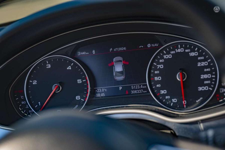 Audi A7 Sportback 2011 in Vilnius, with an engine capacity of 2.97 L and mileage of 307 thousand km for 9200 €, photo 10 on AUTOMOTO.COM.LV