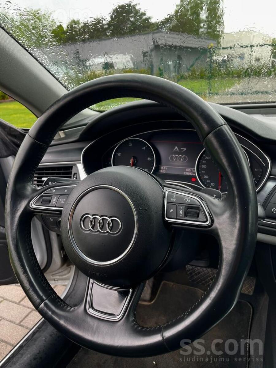 Audi A7 Sportback 2012 in Riga, with an engine capacity of 3.00 L and mileage of 275 thousand km for 12990 €, photo 7 on AUTOMOTO.COM.LV