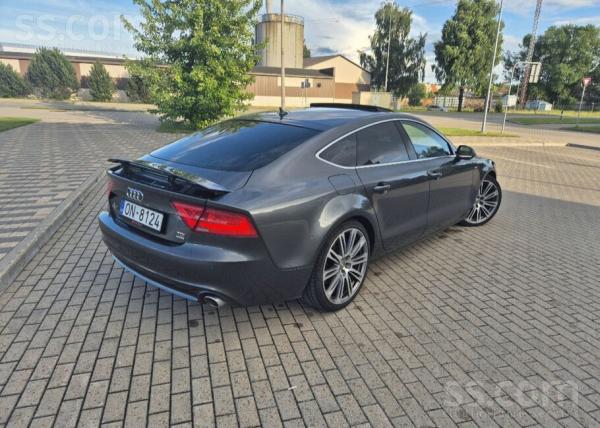 Grey Audi A7 Sportback 2010 in Riga, with an engine capacity of 3.00 L and mileage of 216 thousand km for 11800 €, photo 3 on AUTOMOTO.COM.LV
