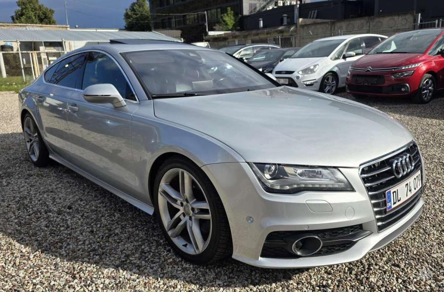 Grey Audi A7 Sportback 2011 in Kaunas, with an engine capacity of 3.00 L and mileage of 258 thousand km for 11500 €, photo 1 on AUTOMOTO.COM.LV