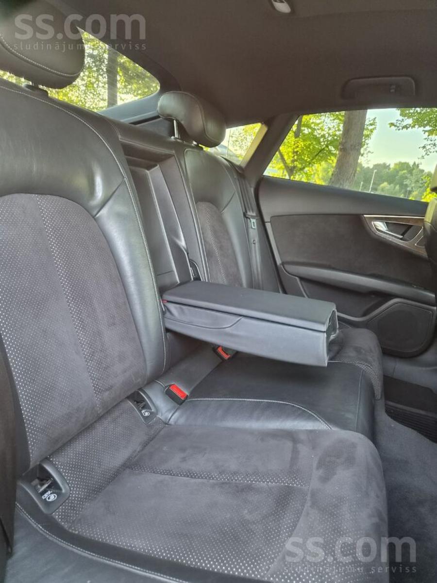 Pelēks Audi A7 Sportback 2012 Rīga, ar dzinēja tilpumu 2.80 L un nobraukumu 174 tūkst. km par 15750 €, foto 5 vietnē AUTOMOTO.COM.LV