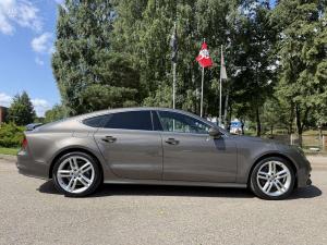Grey Audi A7 Sportback 2013 in Kazlu Ruda, with an engine capacity of 2.97 L and mileage of 245 thousand km for 11000 €, photo 3 on AUTOMOTO.COM.LV