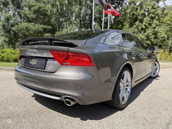 Grey Audi A7 Sportback 2013 in Kazlu Ruda, with an engine capacity of 2.97 L and mileage of 245 thousand km for 11000 €, photo 3 on AUTOMOTO.COM.LV