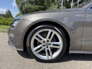 Grey Audi A7 Sportback 2013 in Kazlu Ruda, with an engine capacity of 2.97 L and mileage of 245 thousand km for 11000 €, photo 12 on AUTOMOTO.COM.LV