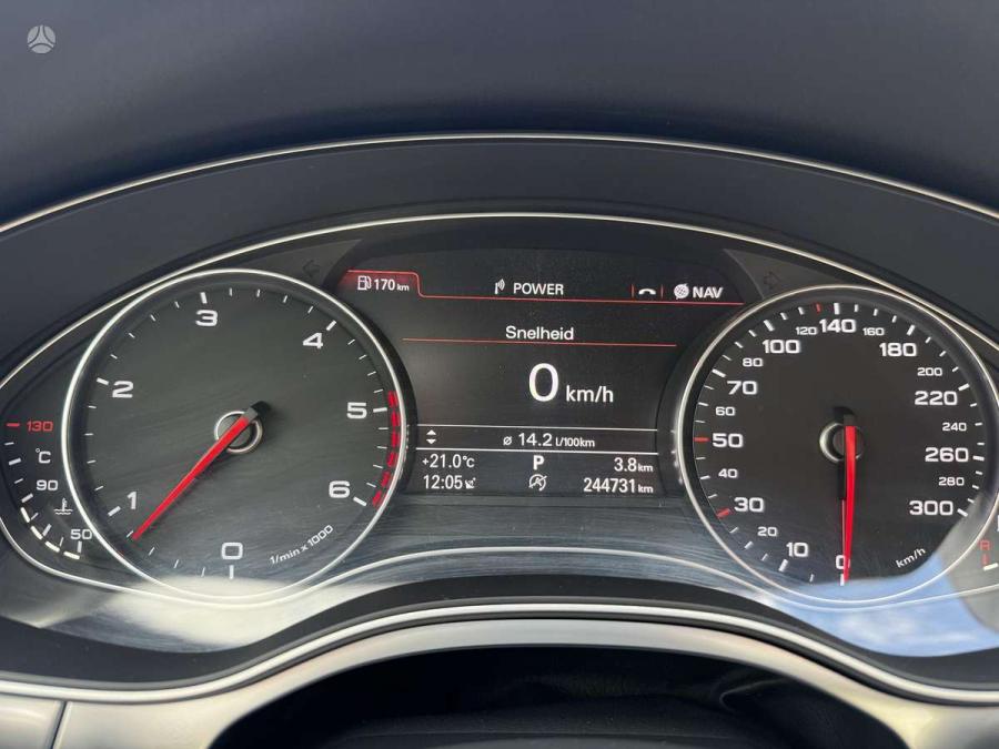 Grey Audi A7 Sportback 2013 in Kazlu Ruda, with an engine capacity of 2.97 L and mileage of 245 thousand km for 11000 €, photo 25 on AUTOMOTO.COM.LV