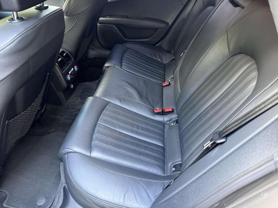 Grey Audi A7 Sportback 2013 in Kazlu Ruda, with an engine capacity of 2.97 L and mileage of 245 thousand km for 11000 €, photo 28 on AUTOMOTO.COM.LV