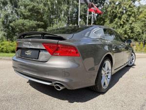 Grey Audi A7 Sportback 2013 in Kazlu Ruda, with an engine capacity of 2.97 L and mileage of 245 thousand km for 11000 €, photo 4 on AUTOMOTO.COM.LV