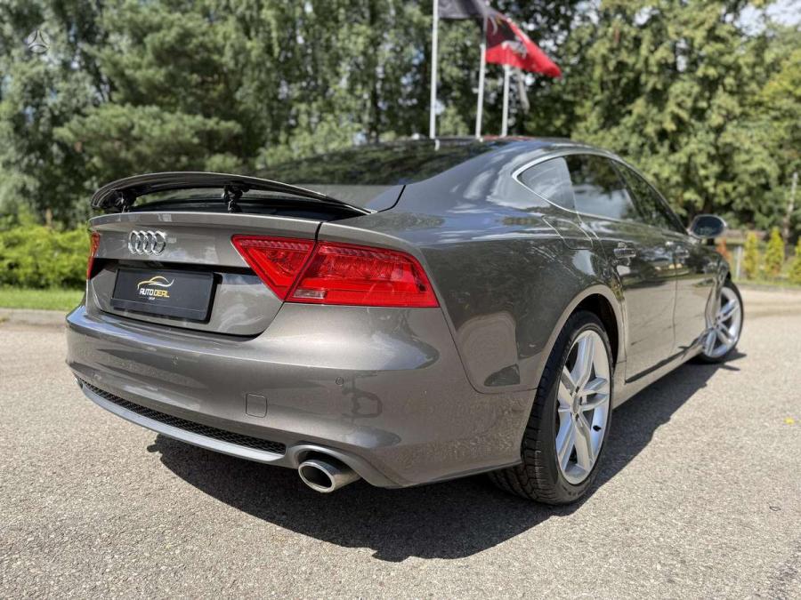 Grey Audi A7 Sportback 2013 in Kazlu Ruda, with an engine capacity of 2.97 L and mileage of 245 thousand km for 11000 €, photo 4 on AUTOMOTO.COM.LV