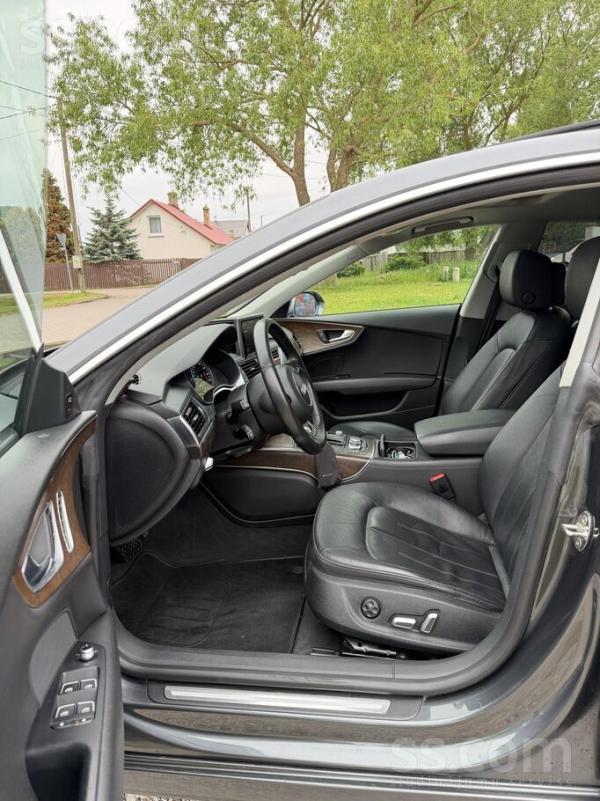 Grey Audi A7 Sportback 2015 in Ventspils, with an engine capacity of 3.00 L and mileage of 305 thousand km for 16900 €, photo 9 on AUTOMOTO.COM.LV