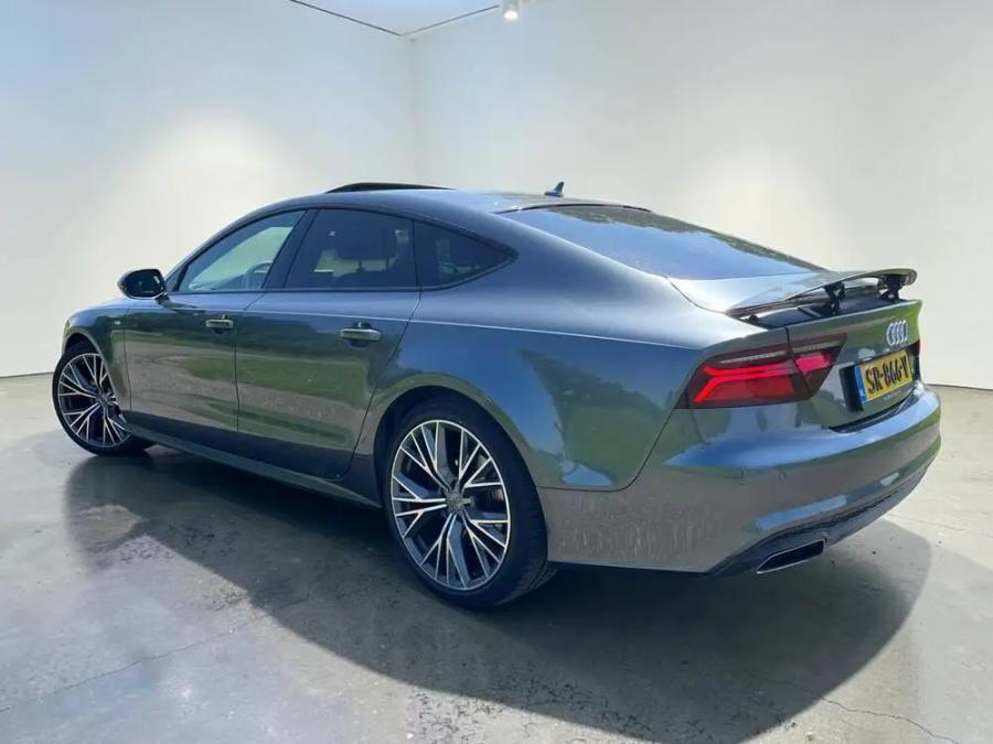 Grey Audi A7 Sportback 2016 in Jurmala, with an engine capacity of 2.00 L and mileage of 218 thousand km for 18950 €, photo 8 on AUTOMOTO.COM.LV
