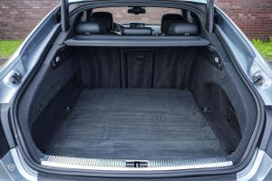 Grey Audi A7 Sportback 2016 in Marijampole, with an engine capacity of 2.97 L and mileage of 199 thousand km for 24950 €, photo 16 on AUTOMOTO.COM.LV