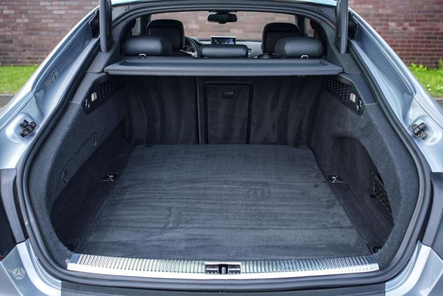 Grey Audi A7 Sportback 2016 in Marijampole, with an engine capacity of 2.97 L and mileage of 199 thousand km for 24950 €, photo 16 on AUTOMOTO.COM.LV