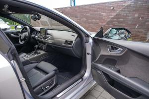 Grey Audi A7 Sportback 2016 in Marijampole, with an engine capacity of 2.97 L and mileage of 199 thousand km for 24950 €, photo 46 on AUTOMOTO.COM.LV