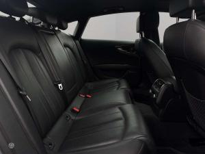 Grey Audi A7 Sportback 2016 in Klaipeda, with an engine capacity of 3.00 L and mileage of 214 thousand km for 21999 €, photo 11 on AUTOMOTO.COM.LV