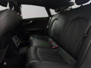Grey Audi A7 Sportback 2016 in Klaipeda, with an engine capacity of 3.00 L and mileage of 214 thousand km for 21999 €, photo 13 on AUTOMOTO.COM.LV