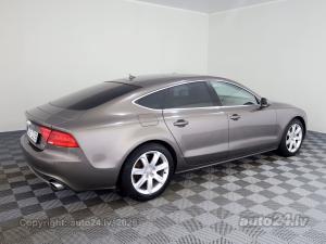 Pelēks Audi A7 Sportback 2010 Tallina, ar dzinēja tilpumu 2.80 L un nobraukumu 284 tūkst. km par 7999 €, foto 4 vietnē AUTOMOTO.COM.LV