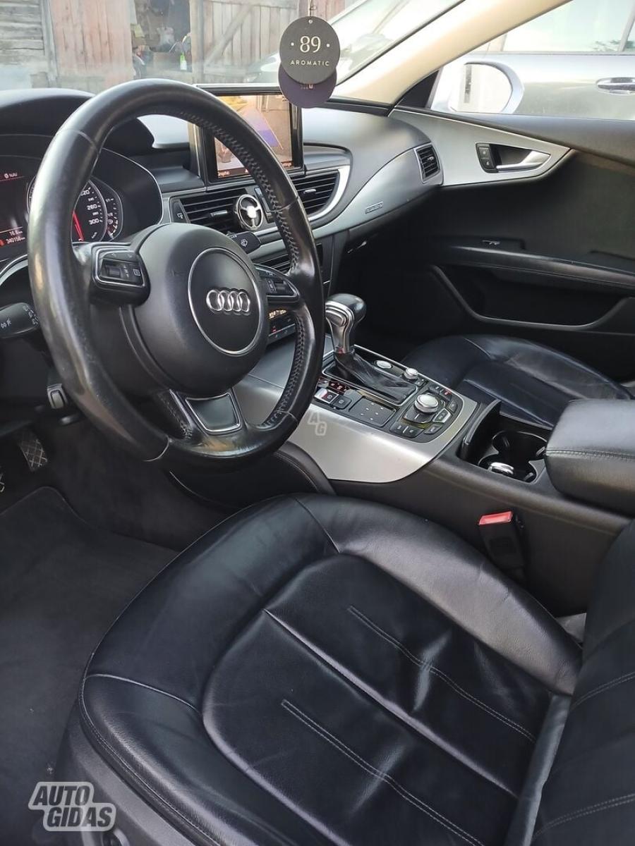Pelēks Audi A7 Sportback 2010 Alīta, ar dzinēja tilpumu 3.00 L un nobraukumu 340 tūkst. km par 11000 €, foto 23 vietnē AUTOMOTO.COM.LV