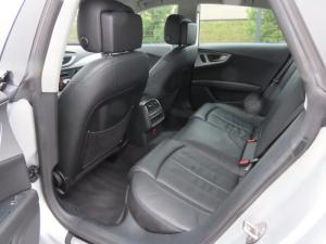 Pelēks Audi A7 Sportback 2011 Rīga, ar dzinēja tilpumu 3.00 L un nobraukumu 260 tūkst. km par 11450 €, foto 11 vietnē AUTOMOTO.COM.LV